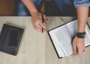 37 Top Christian Authors Every Believer Must Uncover